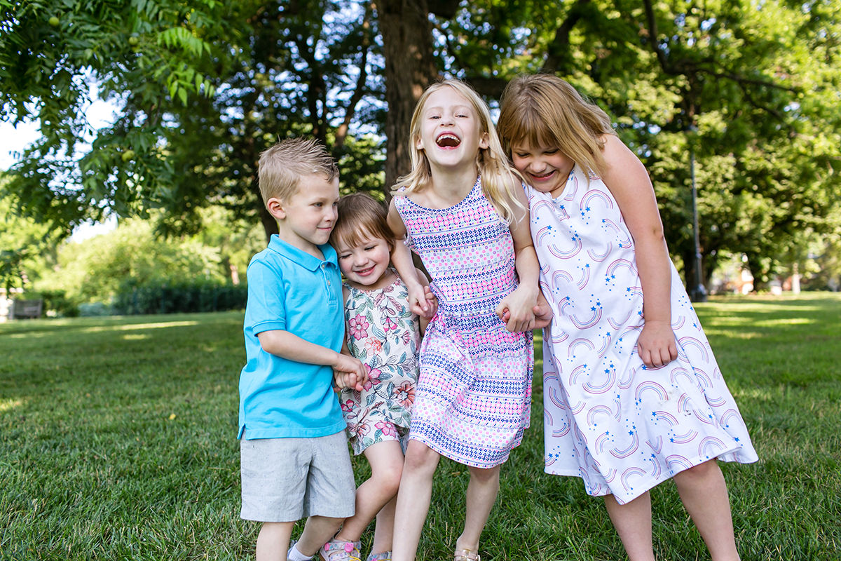 Fun Family Photos | Kansas City Family Photographers